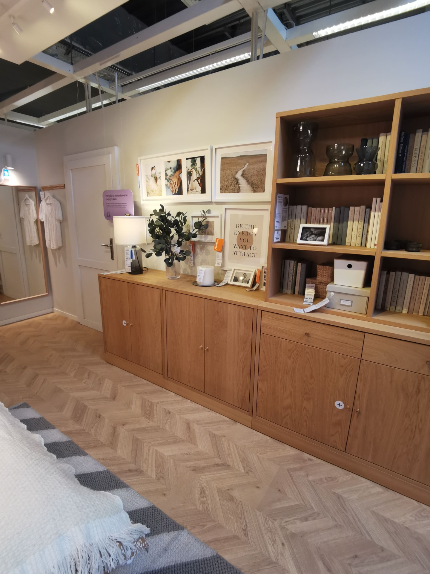 IKEA TONSTAD Series – Oak Veneer and Off-White Furniture for Timeless Interiors